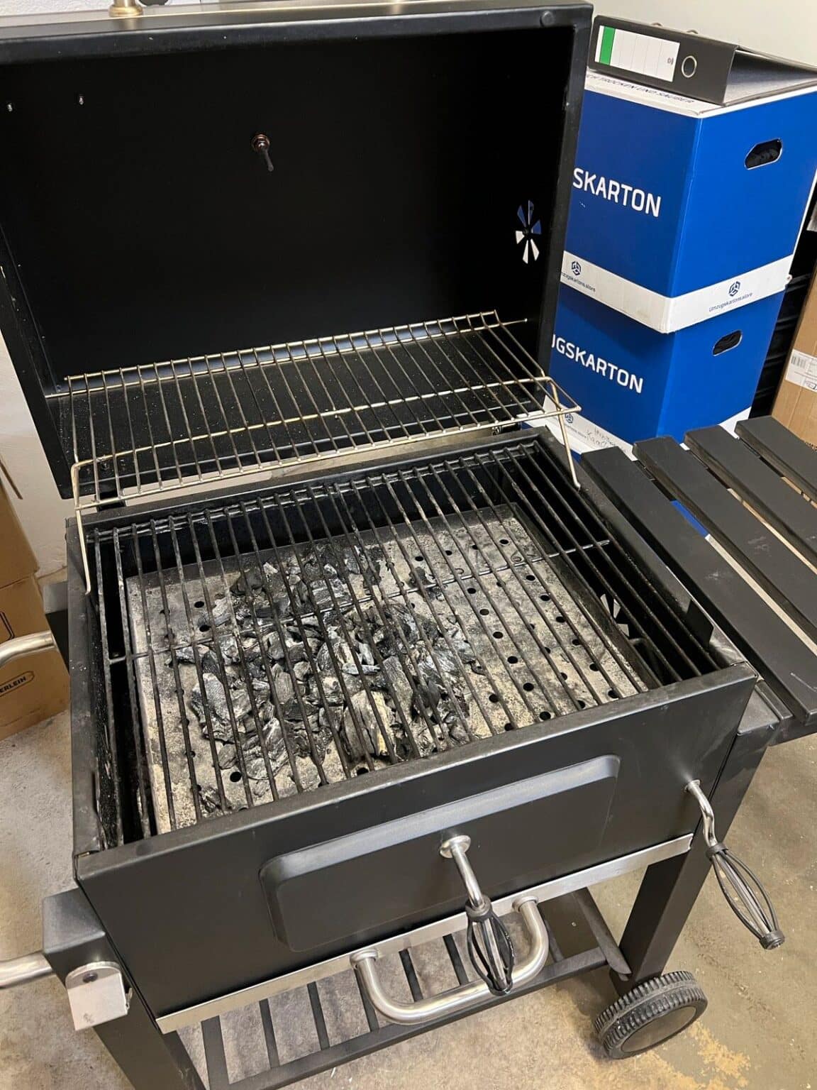 ACTIVA Angular Holzkohlegrill - EdelKüche