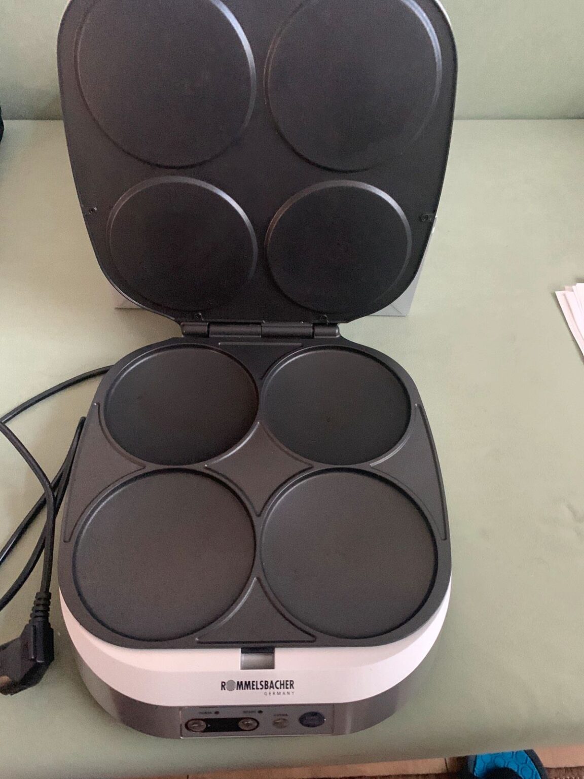 ROMMELSBACHER PC 1800 Pancake Maker - EdelKüche