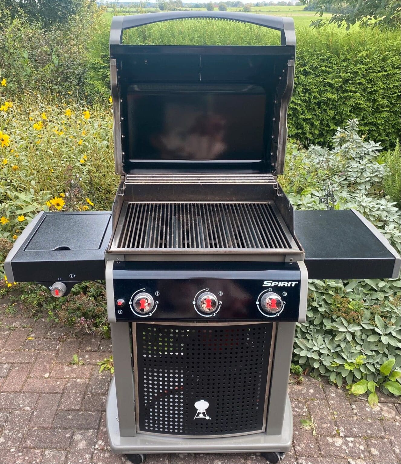 Weber Spirit E-320 Classic Gasgrill - EdelKüche