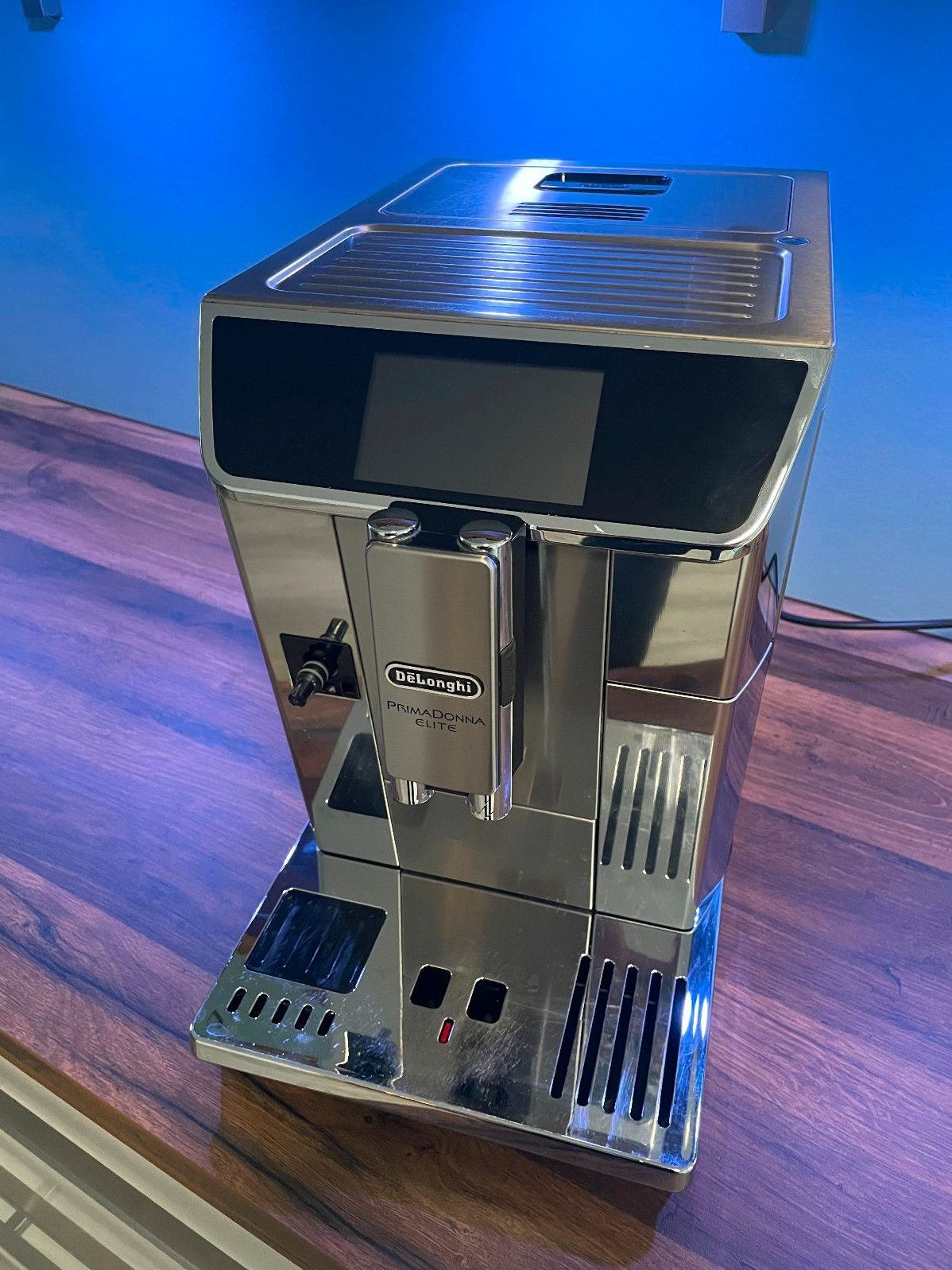 DeLonghi ECAM650.75MS Prima Donna Elite Kaffeevollautomat - EdelKüche