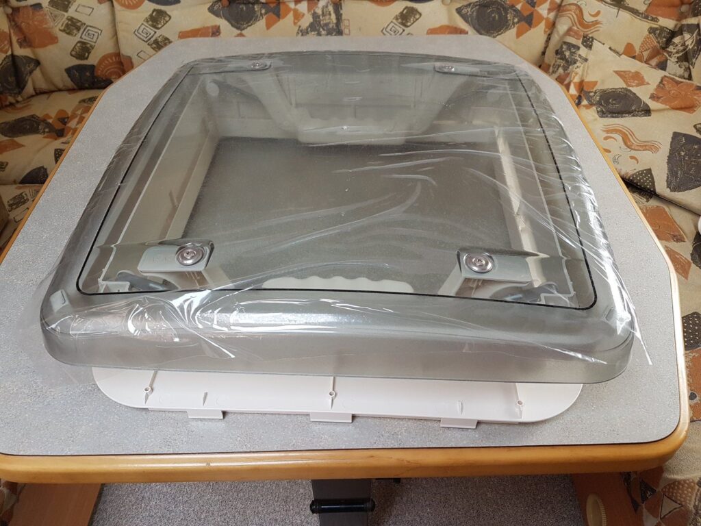 Dometic Seitz Mini Heki S - EdelKüche