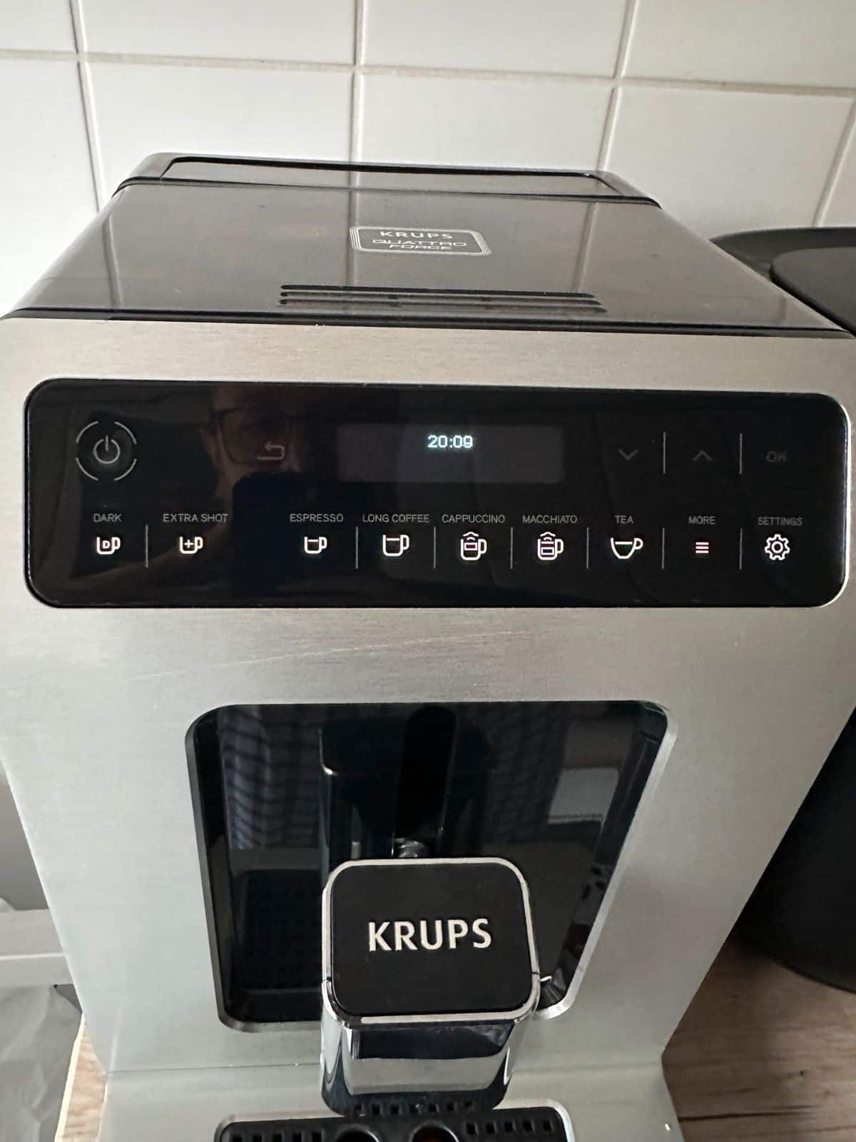 KRUPS EA890D Kaffeevollautomat - EdelKüche