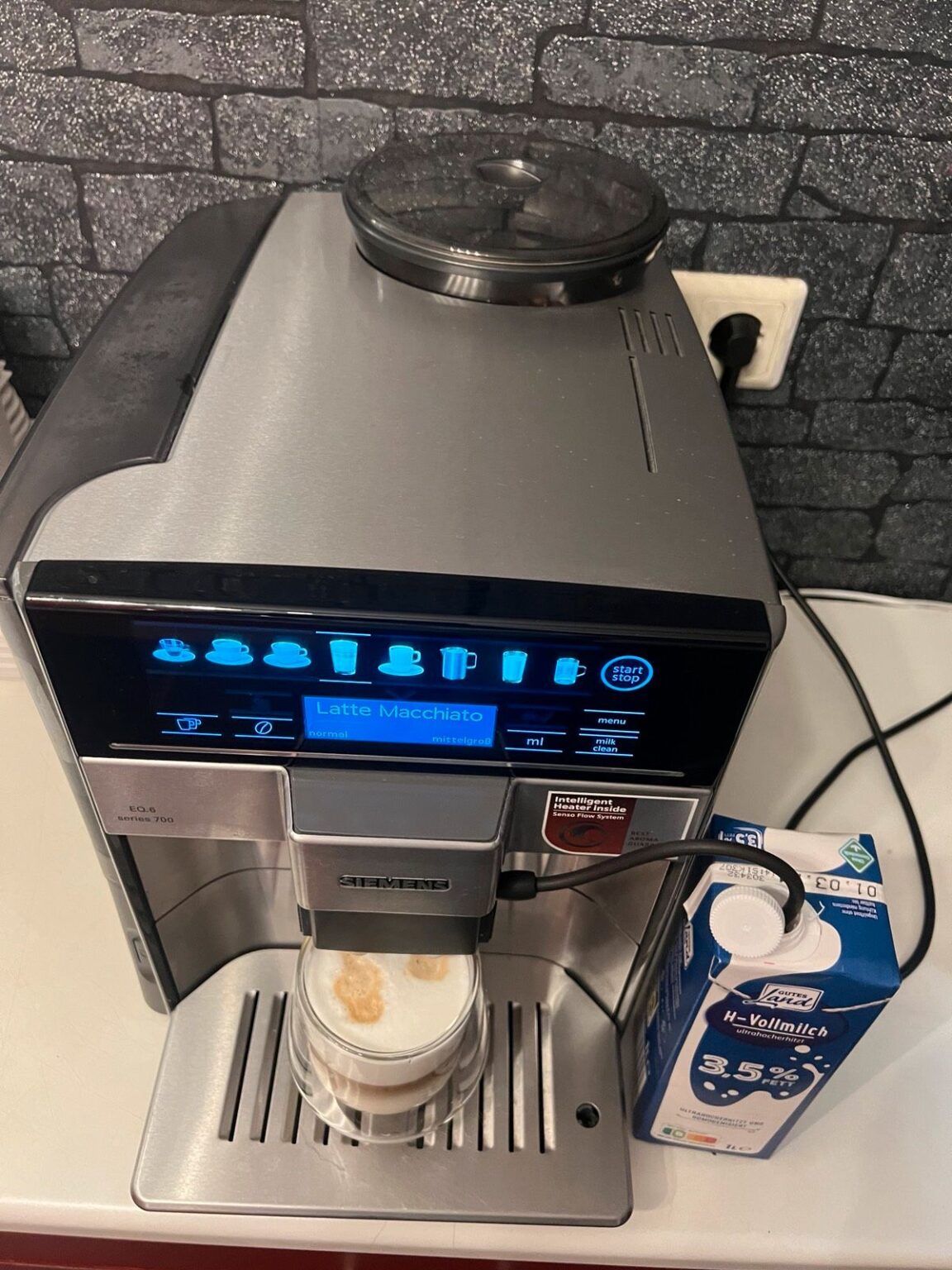 Siemens Kaffeevollautomat EQ.6 plus s700 TE657503DE - EdelKüche