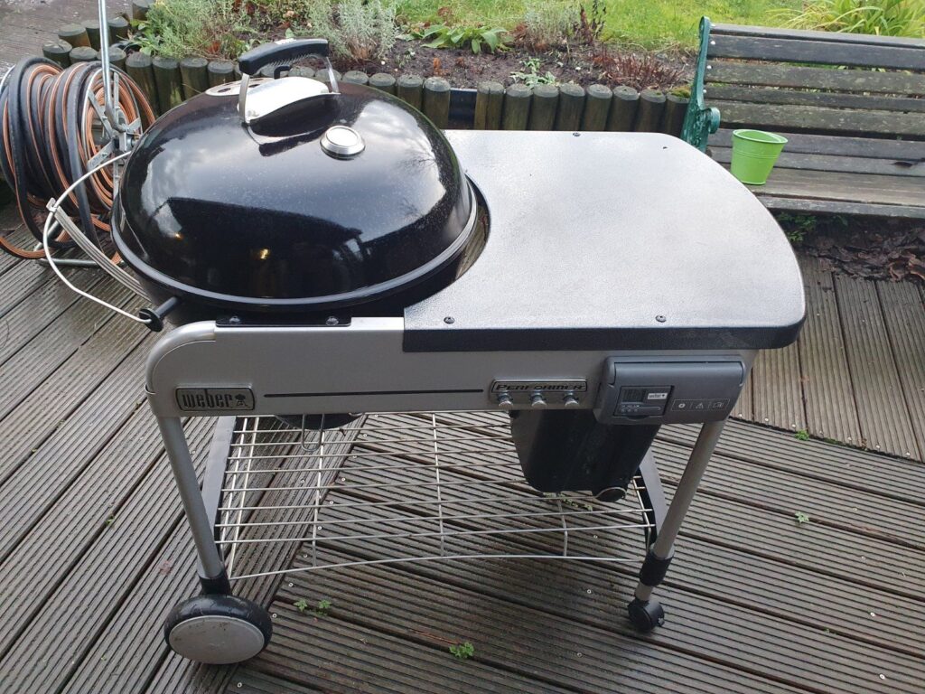 Weber Performer Deluxe GBS Grill - EdelKüche