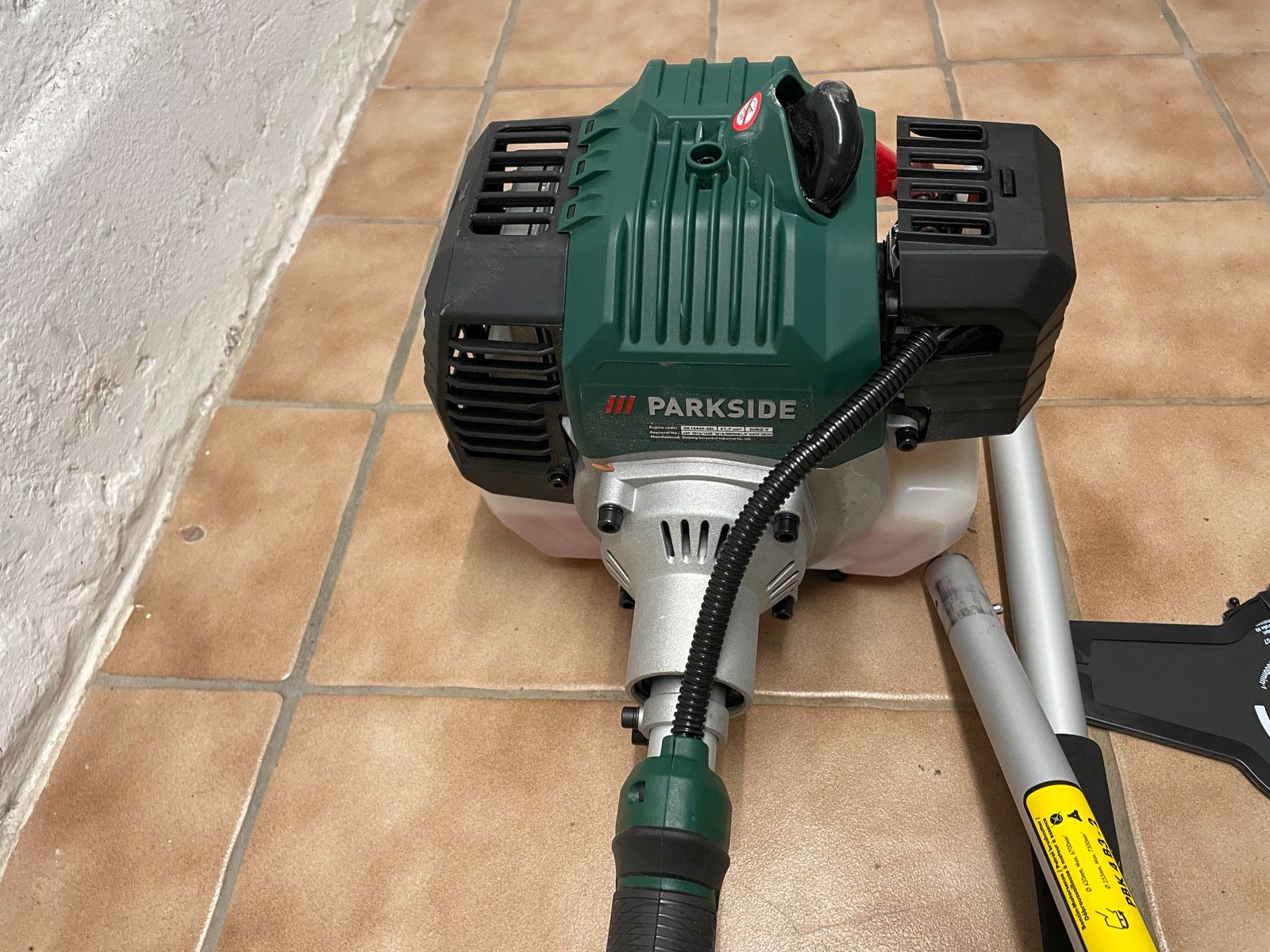 PARKSIDE® 6-in-1 Benzin-Rucksack-Kombigerät »PBRK 700 A1« - EdelKüche