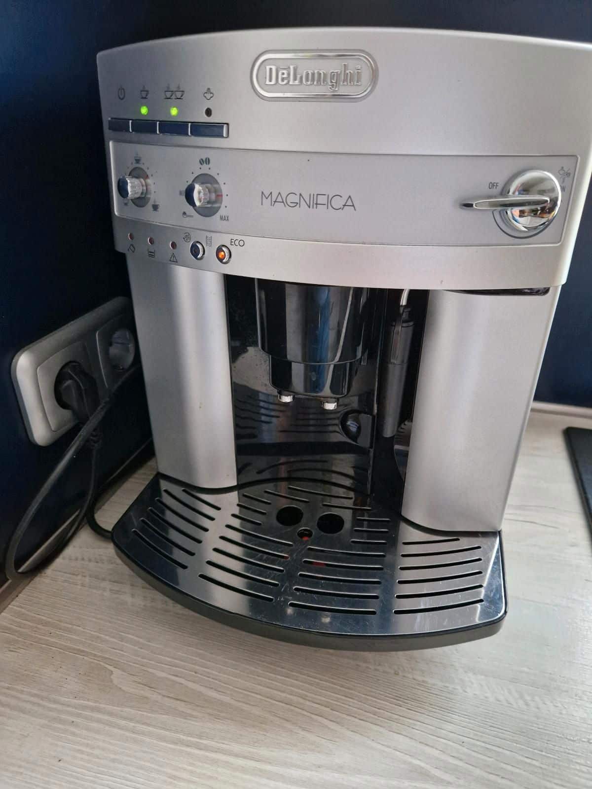 DEʼLONGHI Kaffeevollautomat »ESAM 3200.S« - EdelKüche