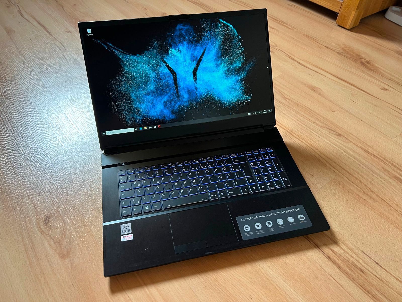 ERAZER® 17 Zoll Gaming Laptop Defender P50 RTX 4060 - EdelKüche