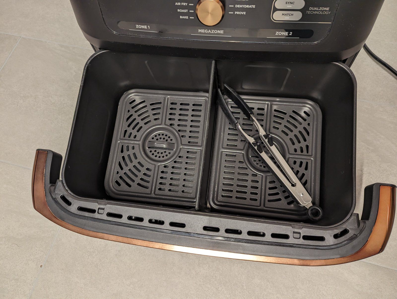 Ninja Foodi FlexDrawer Dual Zone Heißluftfritteuse AF500EUCP - EdelKüche